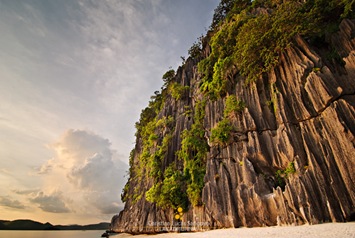 PALAWAN | Sunset at Coron’s Banol Beach - Lakad Pilipinas